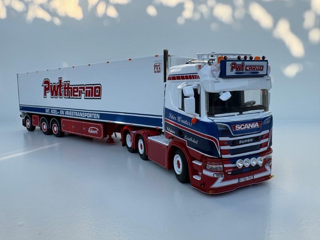 WSI SCANIA R NORMAL I CR20N 6X2 TWIN STEER MET REEFER TRAILER 3 AXLE ...